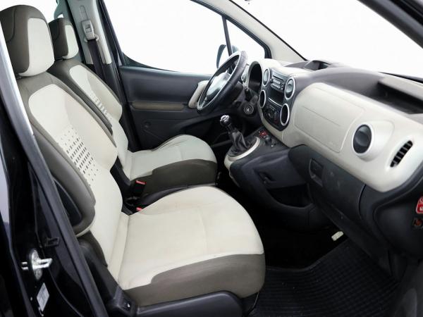 Black Citroen Berlingo 2012 in Tallinn, with an engine capacity of 1.60 L and mileage of 272 thousand km for 1999 €, photo 7 on AUTOMOTO.COM.LV