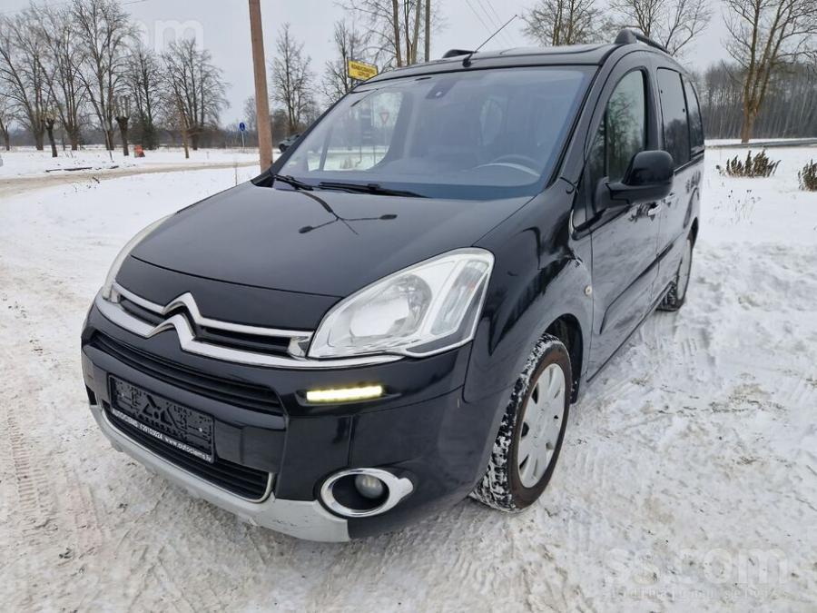 Melns Citroen Berlingo 2014 Ogre, ar dzinēja tilpumu 1.60 L un nobraukumu 233 tūkst. km par 5870 €, foto 1 vietnē AUTOMOTO.COM.LV