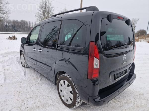 Melns Citroen Berlingo 2014 Ogre, ar dzinēja tilpumu 1.60 L un nobraukumu 233 tūkst. km par 5870 €, foto 4 vietnē AUTOMOTO.COM.LV