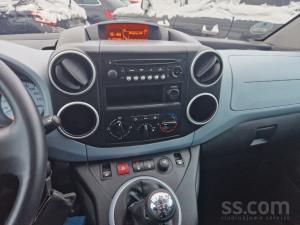 Melns Citroen Berlingo 2014 Ogre, ar dzinēja tilpumu 1.60 L un nobraukumu 233 tūkst. km par 5870 €, foto 16 vietnē AUTOMOTO.COM.LV