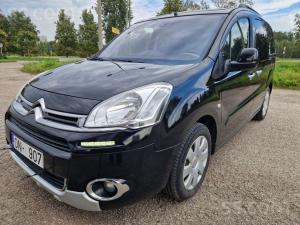 Black Citroen Berlingo 2014 in Ogre, with an engine capacity of 1.60 L and mileage of 234 thousand km for 5870 €, photo 1 on AUTOMOTO.COM.LV