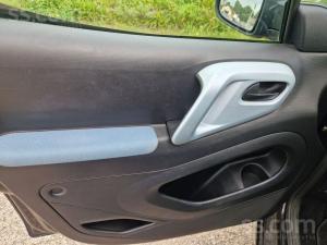 Black Citroen Berlingo 2014 in Ogre, with an engine capacity of 1.60 L and mileage of 234 thousand km for 5870 €, photo 14 on AUTOMOTO.COM.LV