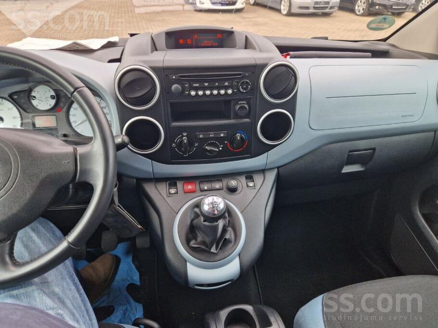Black Citroen Berlingo 2014 in Ogre, with an engine capacity of 1.60 L and mileage of 234 thousand km for 5870 €, photo 23 on AUTOMOTO.COM.LV