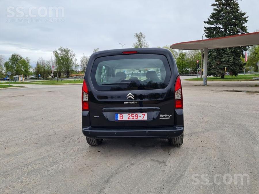 Melns Citroen Berlingo 2015 Ogre, ar dzinēja tilpumu 1.60 L un nobraukumu 0 tūkst. km par 5550 €, foto 7 vietnē AUTOMOTO.COM.LV