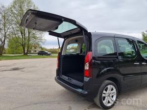 Melns Citroen Berlingo 2015 Ogre, ar dzinēja tilpumu 1.60 L un nobraukumu 0 tūkst. km par 5550 €, foto 10 vietnē AUTOMOTO.COM.LV