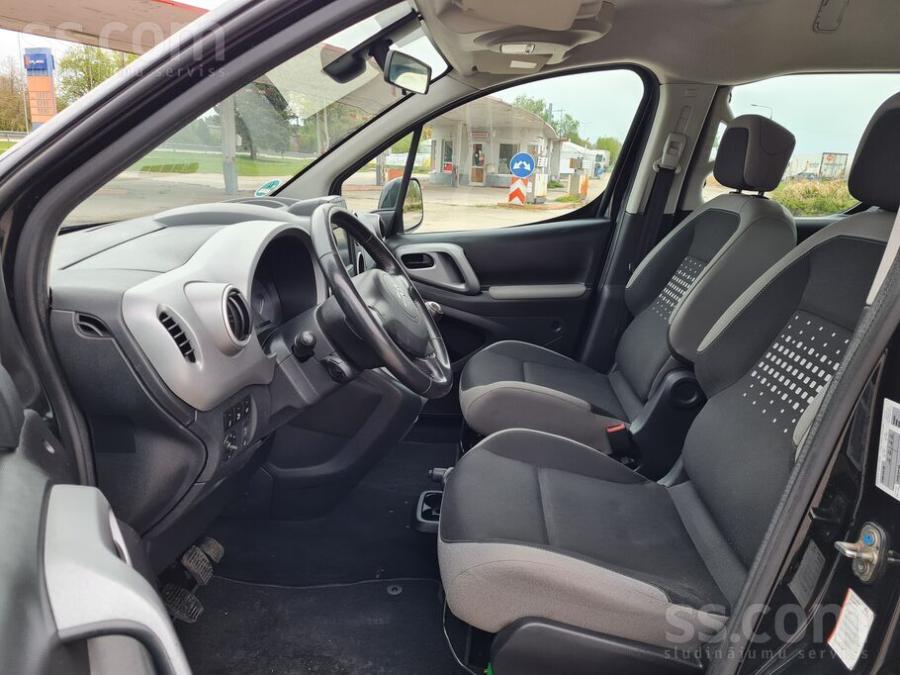 Melns Citroen Berlingo 2015 Ogre, ar dzinēja tilpumu 1.60 L un nobraukumu 0 tūkst. km par 5550 €, foto 15 vietnē AUTOMOTO.COM.LV
