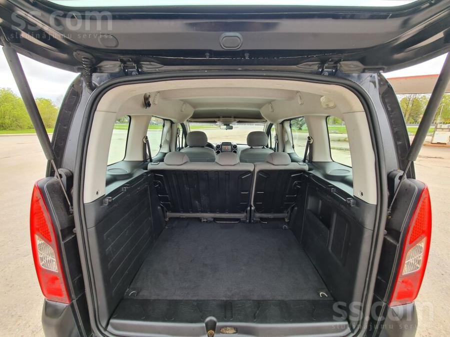 Melns Citroen Berlingo 2015 Ogre, ar dzinēja tilpumu 1.60 L un nobraukumu 0 tūkst. km par 5550 €, foto 18 vietnē AUTOMOTO.COM.LV
