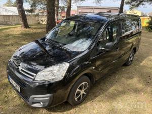 Melns Citroen Berlingo 2017 Rīga, ar dzinēja tilpumu 1.60 L un nobraukumu 184 tūkst. km par 6780 €, foto 4 vietnē AUTOMOTO.COM.LV