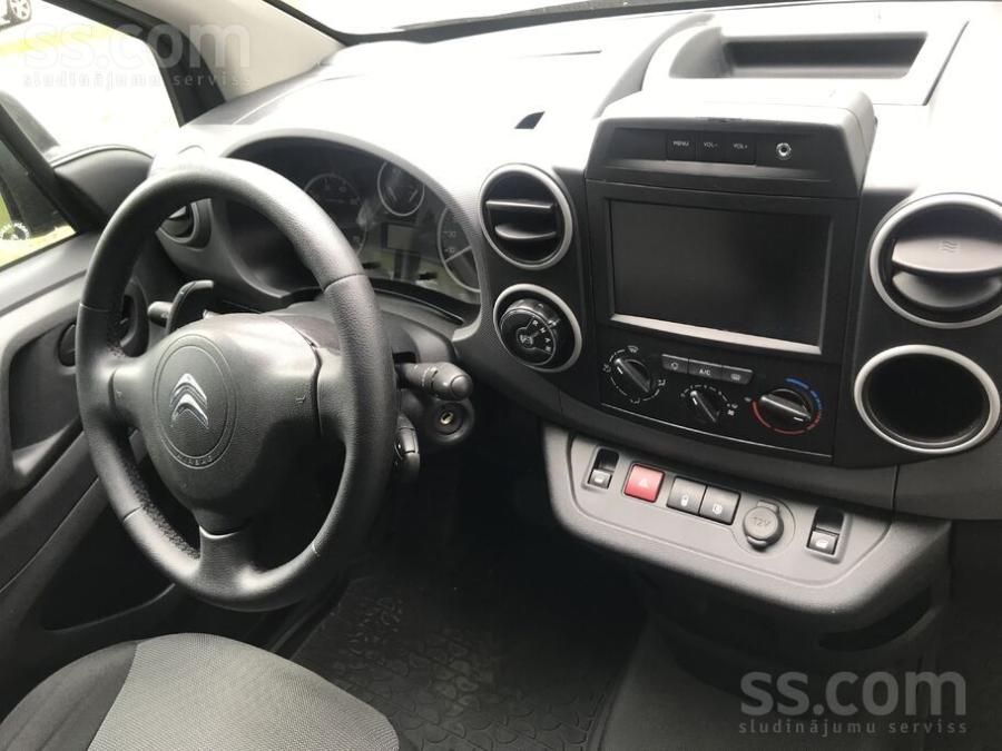 Melns Citroen Berlingo 2017 Rīga, ar dzinēja tilpumu 1.60 L un nobraukumu 184 tūkst. km par 6780 €, foto 24 vietnē AUTOMOTO.COM.LV