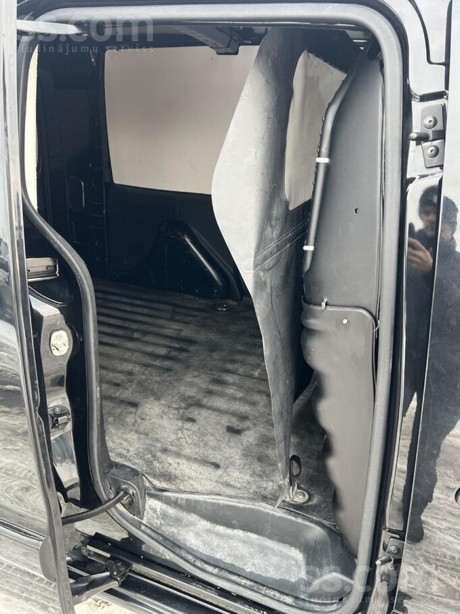 Melns Citroen Berlingo 2017 Rīga, ar dzinēja tilpumu 1.60 L un nobraukumu 184 tūkst. km par 6780 €, foto 33 vietnē AUTOMOTO.COM.LV