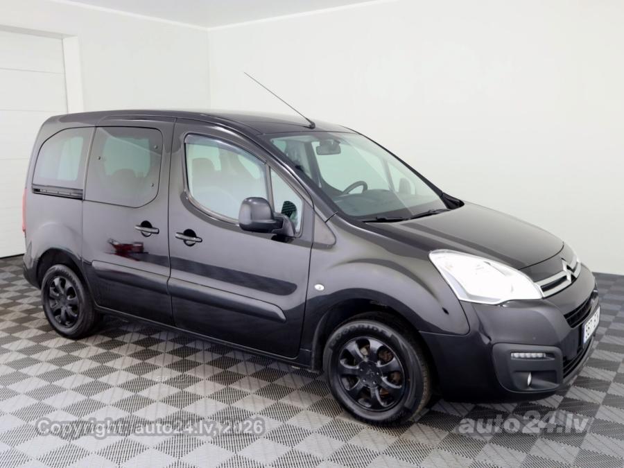 Melns Citroen Berlingo 2017 Tallina, ar dzinēja tilpumu 1.60 L un nobraukumu 239 tūkst. km par 3499 €, foto 1 vietnē AUTOMOTO.COM.LV
