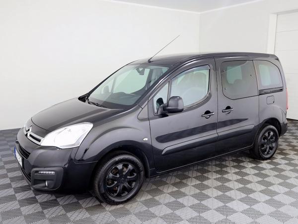 Black Citroen Berlingo 2017 in Tallinn, with an engine capacity of 1.60 L and mileage of 239 thousand km for 3499 €, photo 10 on AUTOMOTO.COM.LV
