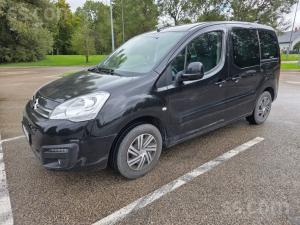 Black Citroen Berlingo 2018 in Jekabpils, with an engine capacity of 1.60 L and mileage of 120 thousand km for 10000 €, photo 3 on AUTOMOTO.COM.LV