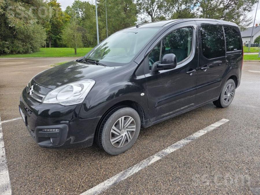 Black Citroen Berlingo 2018 in Jekabpils, with an engine capacity of 1.60 L and mileage of 120 thousand km for 10000 €, photo 3 on AUTOMOTO.COM.LV