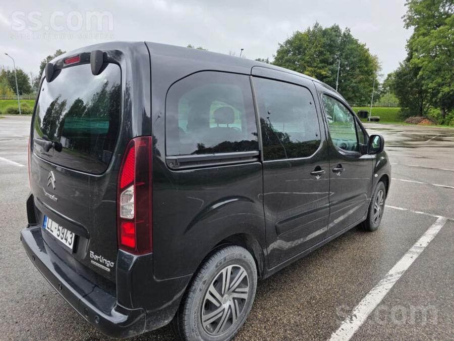 Black Citroen Berlingo 2018 in Jekabpils, with an engine capacity of 1.60 L and mileage of 120 thousand km for 10000 €, photo 5 on AUTOMOTO.COM.LV