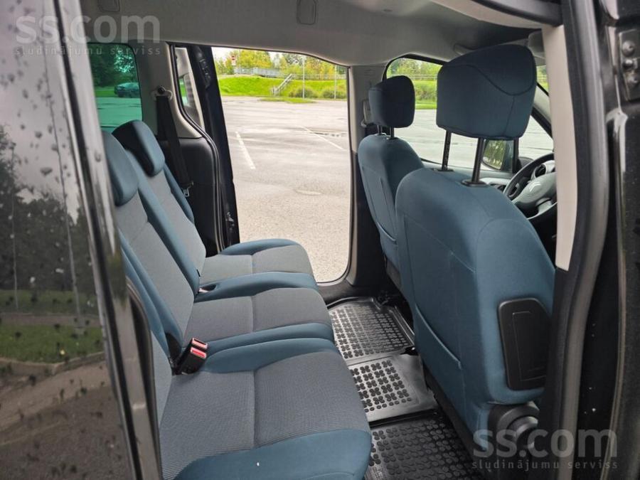 Black Citroen Berlingo 2018 in Jekabpils, with an engine capacity of 1.60 L and mileage of 120 thousand km for 10000 €, photo 8 on AUTOMOTO.COM.LV
