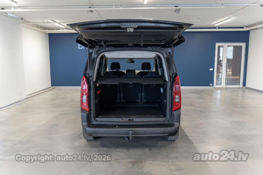 Black Citroen Berlingo 2019 in Tallinn, with an engine capacity of 1.50 L and mileage of 60 thousand km for 15900 €, photo 13 on AUTOMOTO.COM.LV