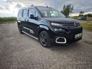 Black Citroen Berlingo 2019 in Parnu, with an engine capacity of 1.50 L and mileage of 122 thousand km for 19700 €, photo 4 on AUTOMOTO.COM.LV