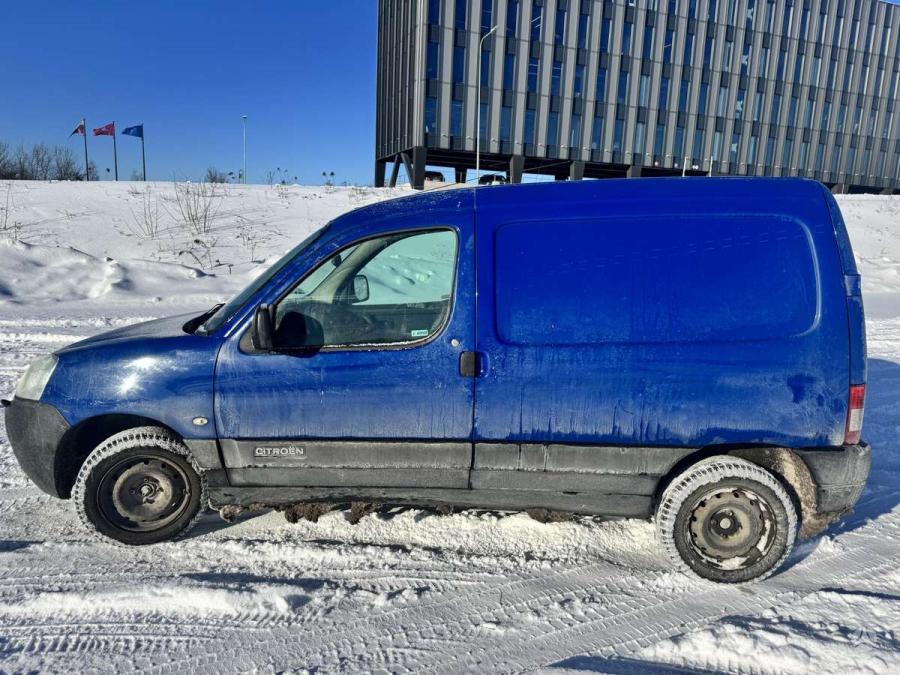 Blue Citroen Berlingo 2007 in Vilnius, with an engine capacity of 2.00 L and mileage of 128 thousand km for 1250 €, photo 15 on AUTOMOTO.COM.LV