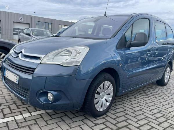Blue Citroen Berlingo 2011 in Taurage, with an engine capacity of 1.60 L and mileage of 271 thousand km for 3200 €, photo 1 on AUTOMOTO.COM.LV