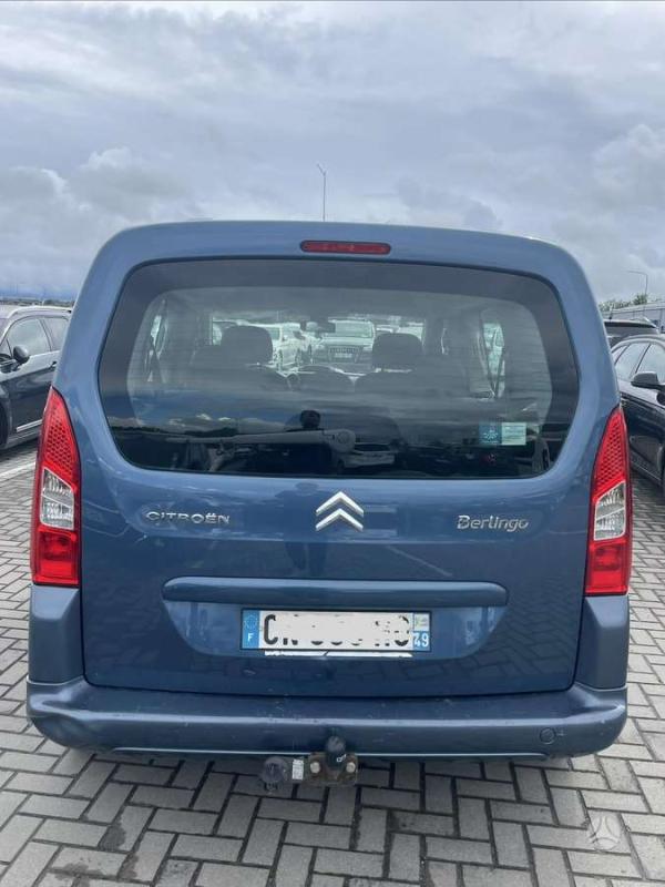 Blue Citroen Berlingo 2011 in Taurage, with an engine capacity of 1.60 L and mileage of 271 thousand km for 3200 €, photo 5 on AUTOMOTO.COM.LV