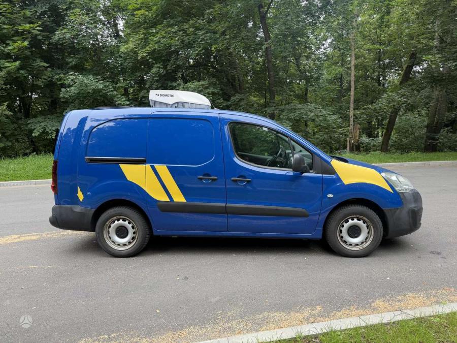 Zils Citroen Berlingo 2017 Viļņa, ar dzinēja tilpumu 1.60 L un nobraukumu 56 tūkst. km par 6500 €, foto 1 vietnē AUTOMOTO.COM.LV