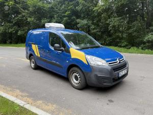 Zils Citroen Berlingo 2017 Viļņa, ar dzinēja tilpumu 1.60 L un nobraukumu 56 tūkst. km par 6500 €, foto 3 vietnē AUTOMOTO.COM.LV