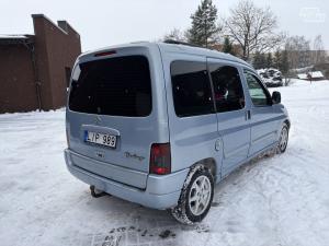 Blue Citroen Berlingo 2001 in Kaisiadorys, with an engine capacity of 1.40 L and mileage of 400 thousand km for 700 €, photo 6 on AUTOMOTO.COM.LV