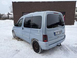 Blue Citroen Berlingo 2001 in Kaisiadorys, with an engine capacity of 1.40 L and mileage of 400 thousand km for 700 €, photo 7 on AUTOMOTO.COM.LV