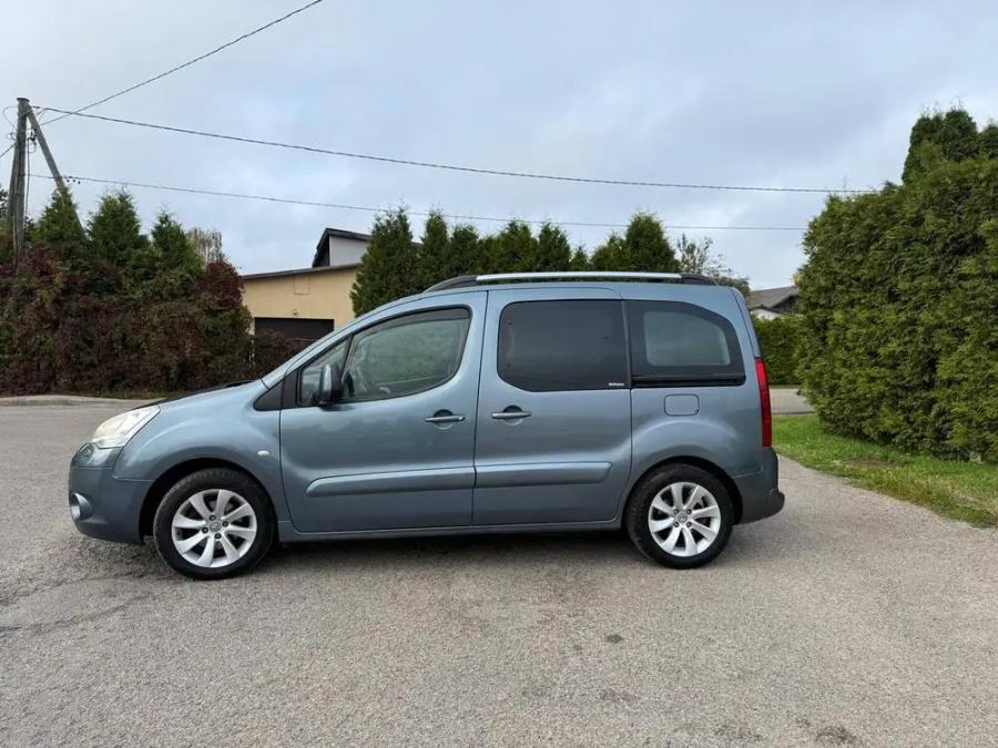 Zils Citroen Berlingo 2010 Rīga, ar dzinēja tilpumu 1.60 L un nobraukumu 223 tūkst. km par 2600 €, foto 5 vietnē AUTOMOTO.COM.LV