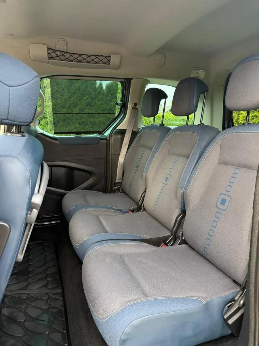 Zils Citroen Berlingo 2010 Rīga, ar dzinēja tilpumu 1.60 L un nobraukumu 223 tūkst. km par 2600 €, foto 14 vietnē AUTOMOTO.COM.LV