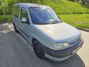 Zils Citroen Berlingo 2002 Alīta, ar dzinēja tilpumu 1.60 L un nobraukumu 350 tūkst. km par 550 €, foto 4 vietnē AUTOMOTO.COM.LV