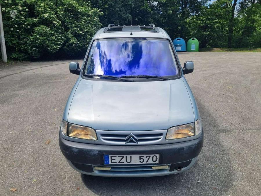 Blue Citroen Berlingo 2002 in Kaunas, with an engine capacity of 2.00 L and mileage of 468 thousand km for 1499 €, photo 4 on AUTOMOTO.COM.LV