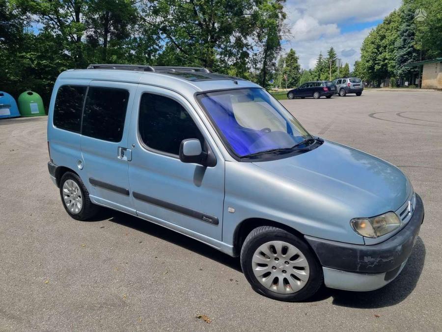 Blue Citroen Berlingo 2002 in Kaunas, with an engine capacity of 2.00 L and mileage of 468 thousand km for 1499 €, photo 5 on AUTOMOTO.COM.LV