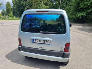 Blue Citroen Berlingo 2002 in Kaunas, with an engine capacity of 2.00 L and mileage of 468 thousand km for 1499 €, photo 7 on AUTOMOTO.COM.LV