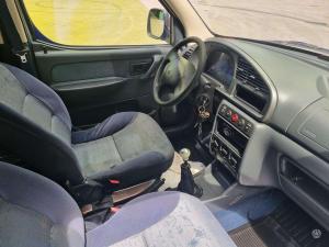 Blue Citroen Berlingo 2002 in Kaunas, with an engine capacity of 2.00 L and mileage of 468 thousand km for 1499 €, photo 8 on AUTOMOTO.COM.LV