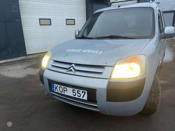 Blue Citroen Berlingo 2004 in Vilnius, with an engine capacity of 2.00 L and mileage of 287 thousand km for 500 €, photo 3 on AUTOMOTO.COM.LV