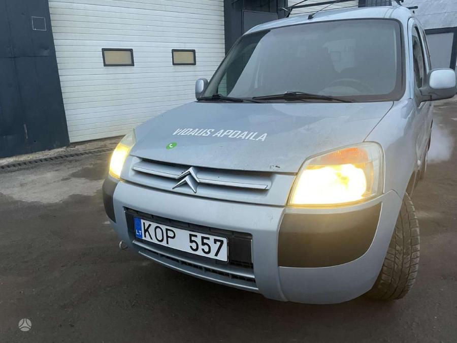 Blue Citroen Berlingo 2004 in Vilnius, with an engine capacity of 2.00 L and mileage of 287 thousand km for 500 €, photo 3 on AUTOMOTO.COM.LV