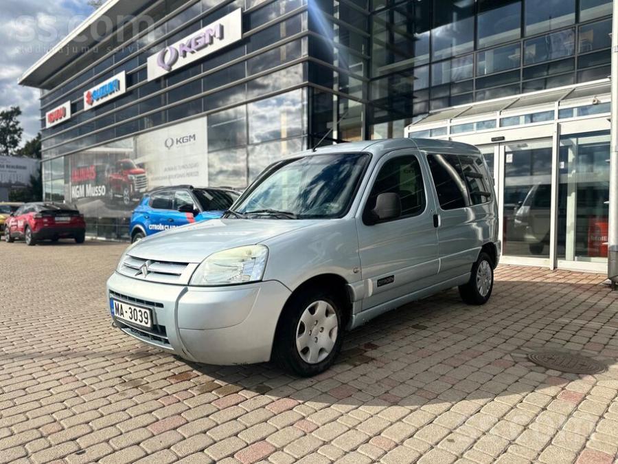 Zils Citroen Berlingo 2005 Rīga, ar dzinēja tilpumu 1.90 L un nobraukumu 182 tūkst. km par 1100 €, foto 1 vietnē AUTOMOTO.COM.LV