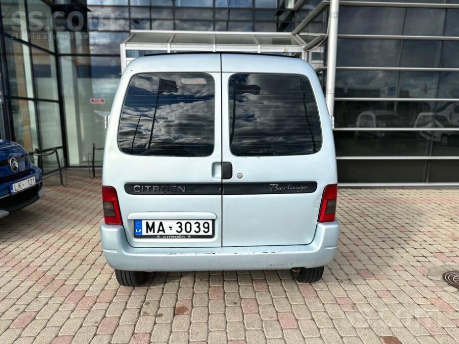Zils Citroen Berlingo 2005 Rīga, ar dzinēja tilpumu 1.90 L un nobraukumu 182 tūkst. km par 1100 €, foto 6 vietnē AUTOMOTO.COM.LV