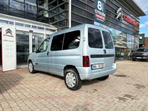 Zils Citroen Berlingo 2005 Rīga, ar dzinēja tilpumu 1.90 L un nobraukumu 182 tūkst. km par 1100 €, foto 7 vietnē AUTOMOTO.COM.LV