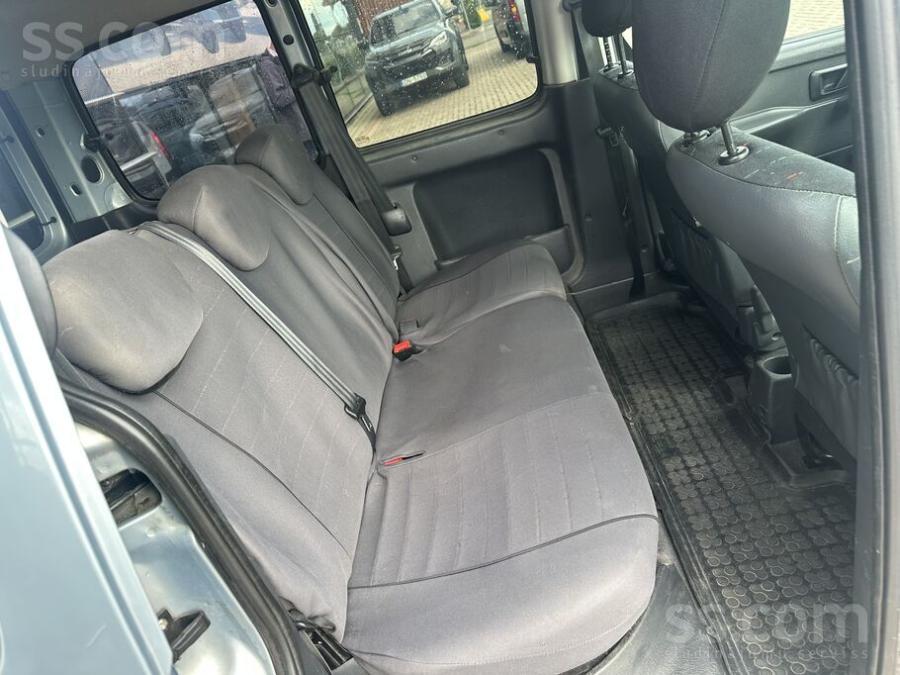 Zils Citroen Berlingo 2005 Rīga, ar dzinēja tilpumu 1.90 L un nobraukumu 182 tūkst. km par 1100 €, foto 10 vietnē AUTOMOTO.COM.LV