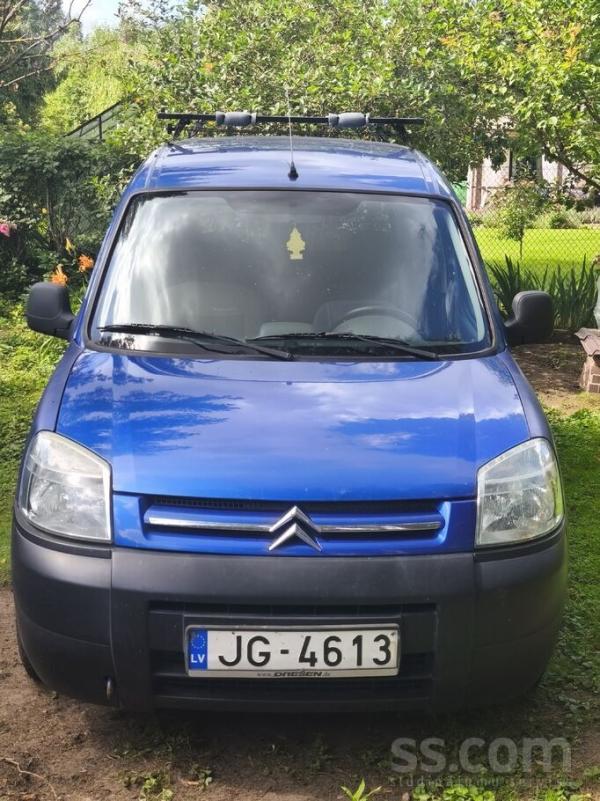Zils Citroen Berlingo 2006 Jēkabpils, ar dzinēja tilpumu 1.60 L un nobraukumu 220 tūkst. km par 1500 €, foto 2 vietnē AUTOMOTO.COM.LV