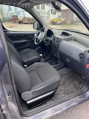 Blue Citroen Berlingo 2007 in Riga, with an engine capacity of 1.60 L and mileage of 279 thousand km for 2200 €, photo 10 on AUTOMOTO.COM.LV