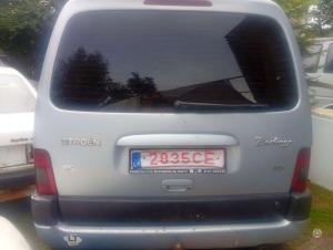 Blue Citroen Berlingo 2007 in Kaunas, with an engine capacity of 2.00 L and mileage of 248 thousand km for 450 €, photo 4 on AUTOMOTO.COM.LV