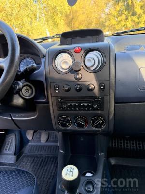 Zils Citroen Berlingo 2007 Jūrmala, ar dzinēja tilpumu 1.60 L un nobraukumu 255 tūkst. km par 2650 €, foto 5 vietnē AUTOMOTO.COM.LV