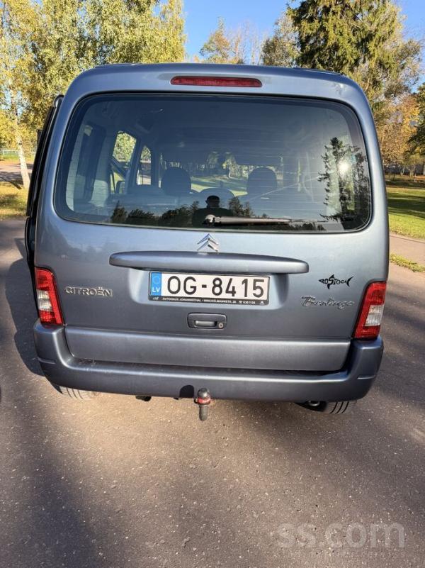 Citroen Berlingo 2007 Jūrmala vietnē Zils Citroen Berlingo 2007 Jūrmala, ar dzinēja tilpumu 1.60 L un nobraukumu 255 tūkst. km par 2650 €, foto 7 vietnē AUTOMOTO.COM.LV