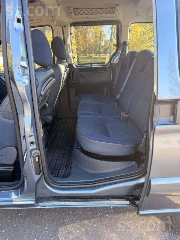Citroen Berlingo 2007 Jūrmala vietnē Zils Citroen Berlingo 2007 Jūrmala, ar dzinēja tilpumu 1.60 L un nobraukumu 255 tūkst. km par 2650 €, foto 9 vietnē AUTOMOTO.COM.LV