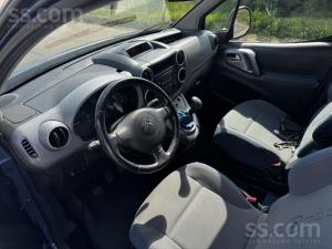 Blue Citroen Berlingo 2008 in Daugavpils, with an engine capacity of 1.60 L and mileage of 295 thousand km for 2900 €, photo 8 on AUTOMOTO.COM.LV