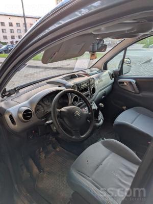 Zils Citroen Berlingo 2010 Jelgava, ar dzinēja tilpumu 1.60 L un nobraukumu 367 tūkst. km par 1300 €, foto 7 vietnē AUTOMOTO.COM.LV